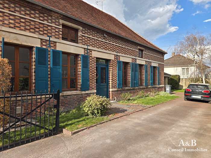 Maison à vendre - Saint-André-les-Vergers - 8 pièces - 5 chambres