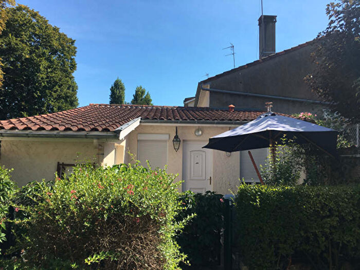 Maison 2 pièces à Bordeaux, Saint-Genès, à louer