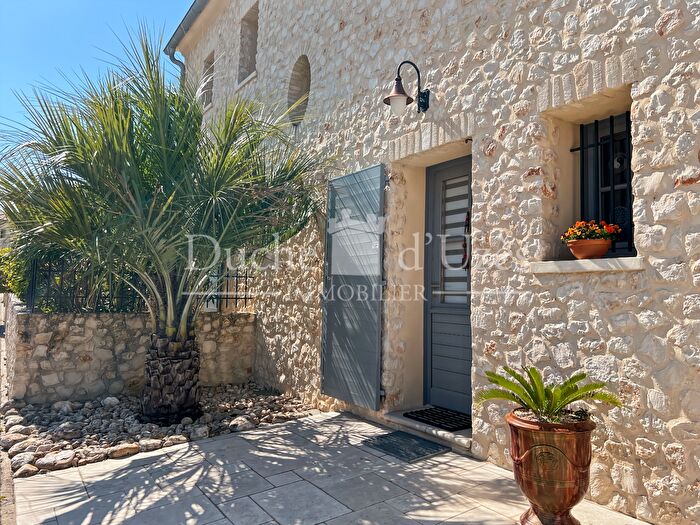 Maison à vendre - Uzès - 6 pièces - 4 chambres