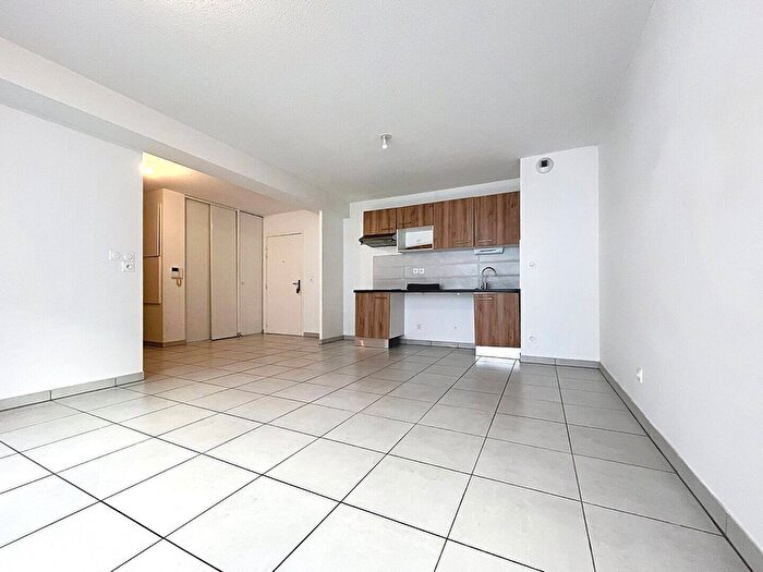 Appartement à louer - Croix-daurade, Toulouse - 3 pièces - 2 chambres