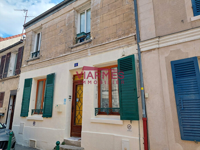 Maison à vendre - Beaumont-sur-Oise - 4 pièces - 2 chambres
