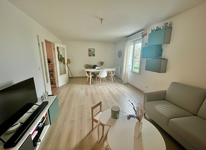Appartement à vendre - Noisy-le-Grand, Nord - 3 pièces - 2 chambres