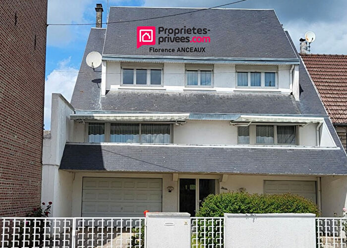Maison 6 pièces à Saint-Quentin, Vermandois, à vendre