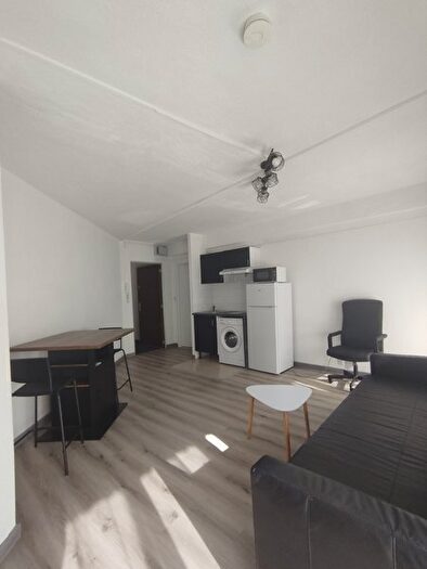 Appartement à louer - Marseille e , Saint-Giniez - 1 pièce