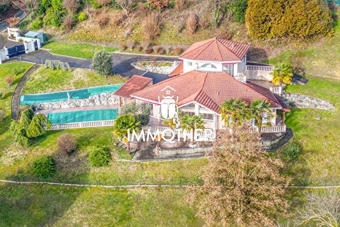 Maison à vendre - Moirans - 5 pièces - 4 chambres