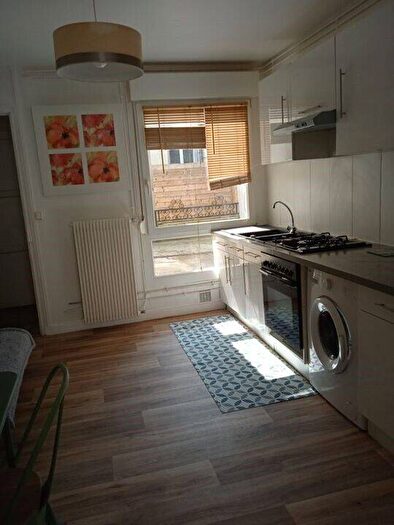 Appartement à louer - Barbâtre-Saint Remy-Verrerie, Reims - 1 pièce