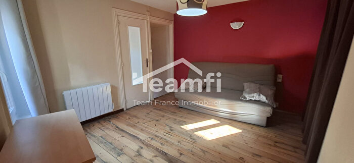 Maison 2 pièces à vendre à Les Martres-de-Veyre