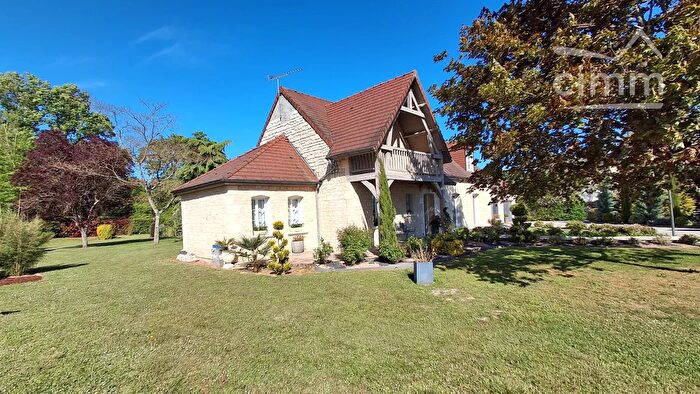 Muides-sur-Loire : Maison 8 pièces à vendre