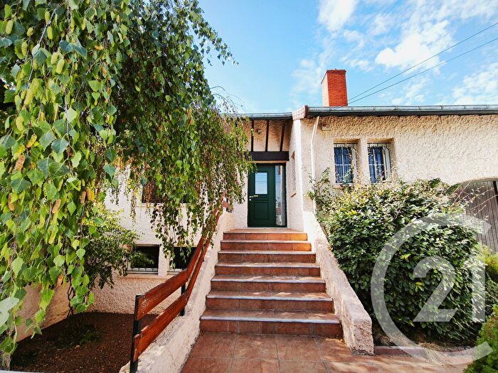 Roanne, Clermont : Maison 5 pièces à vendre