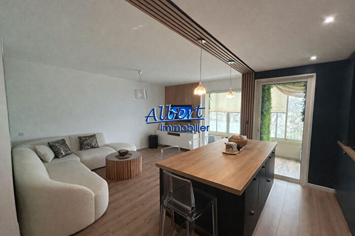 Appartement à vendre - Sanary-sur-Mer, Le Baou, Saint-Roch - 3 pièces - 2 chambres