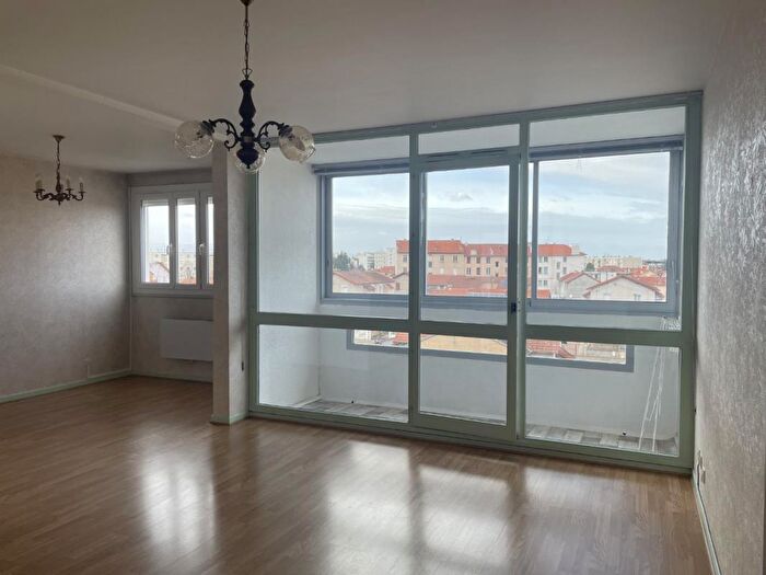 Roanne, Fontquentin : Appartement 4 pièces à louer