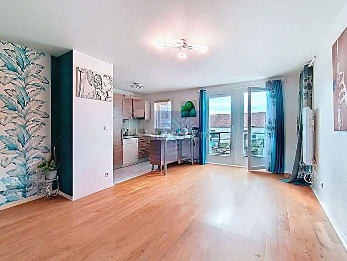 Appartement à vendre - Cergy, Les Hauts-de-Cergy - 3 pièces - 2 chambres