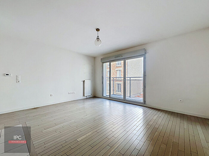 Appartement 2 pièces à vendre à Clichy, République, Victor Hugo