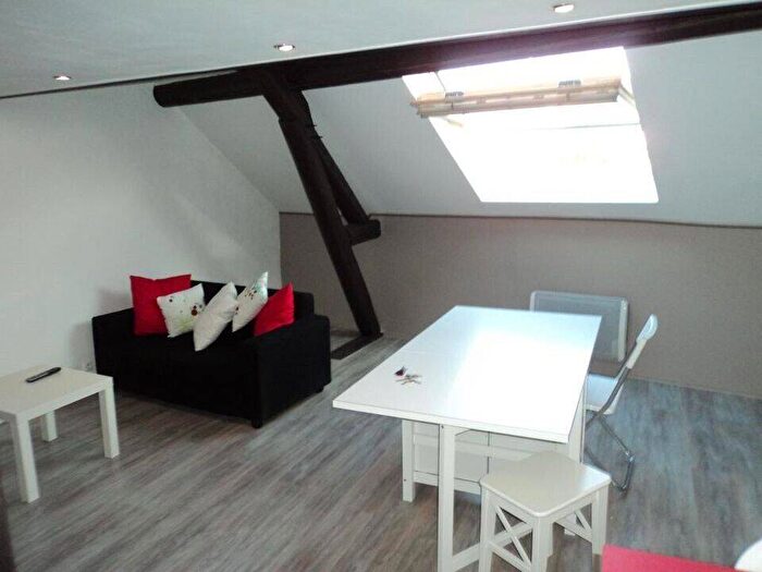 Appartement à louer - Barbâtre-Saint Remy-Verrerie, Reims - 2 pièces - 1 chambre