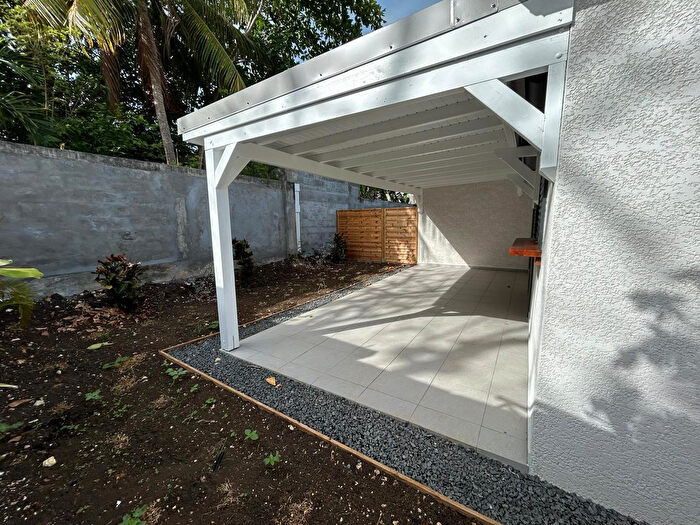 Le Moule : Maison 3 pièces à vendre