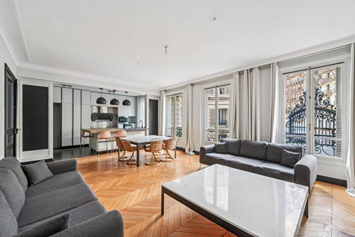 Appartement à louer - Champerret-Berthier, Paris ème arrondissement - 6 pièces - 5 chambres