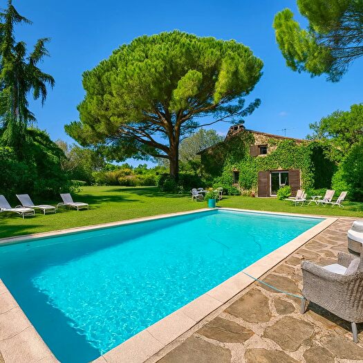 Maison à vendre - Mougins, Font Neuve, Saint-Basile, Fontmerle, Nartassière - 8 pièces - 4 chambres