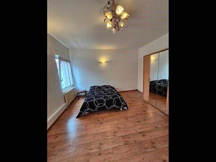 Appartement à louer - Neudorf Sud Centre, Strasbourg - 3 pièces - 3 chambres