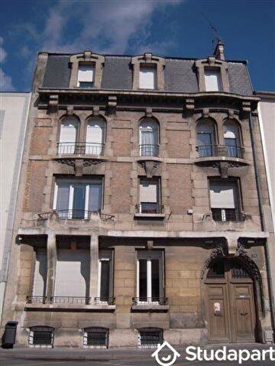 Appartement à louer - Barbâtre-Saint Remy-Verrerie, Reims - 2 pièces - 1 chambre