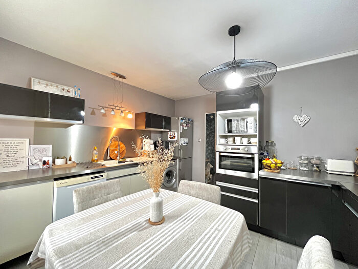 Appartement à vendre - Tarbes, Vugnemale, Martinet - 3 pièces - 2 chambres