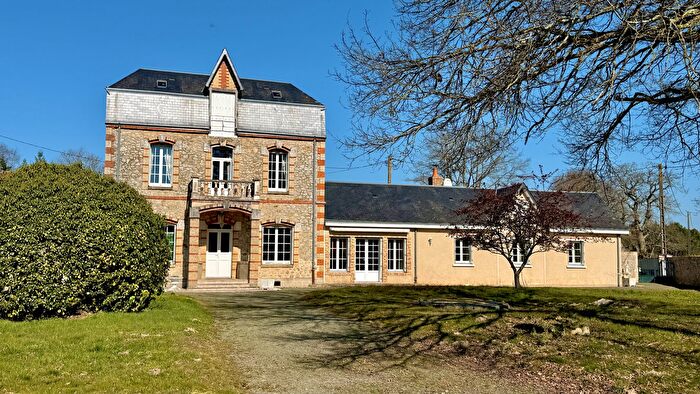 Maison à vendre - Changé - 6 pièces - 3 chambres