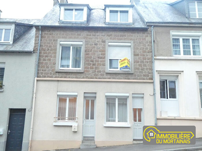 Maison à vendre - Mortain - 6 pièces - 4 chambres