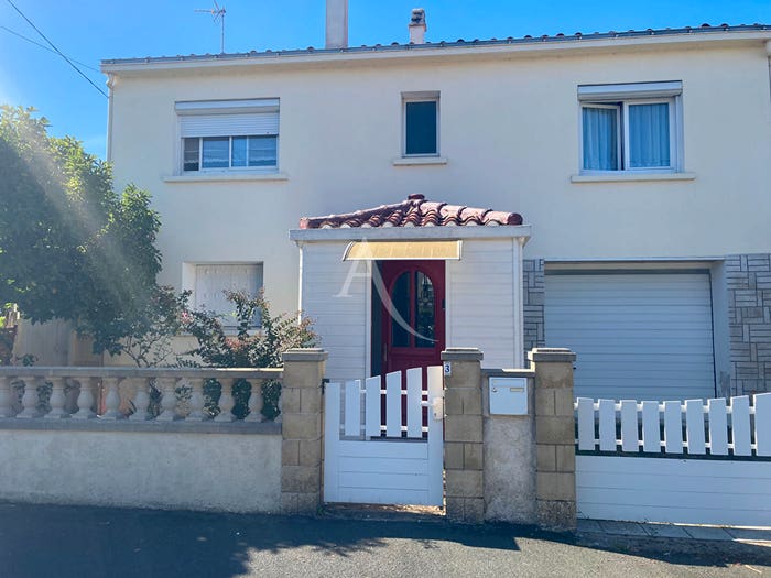 Fontenay-le-Comte, Chamiraud, Grissais, Le Gros Noyer - Maison 6 pièces à vendre