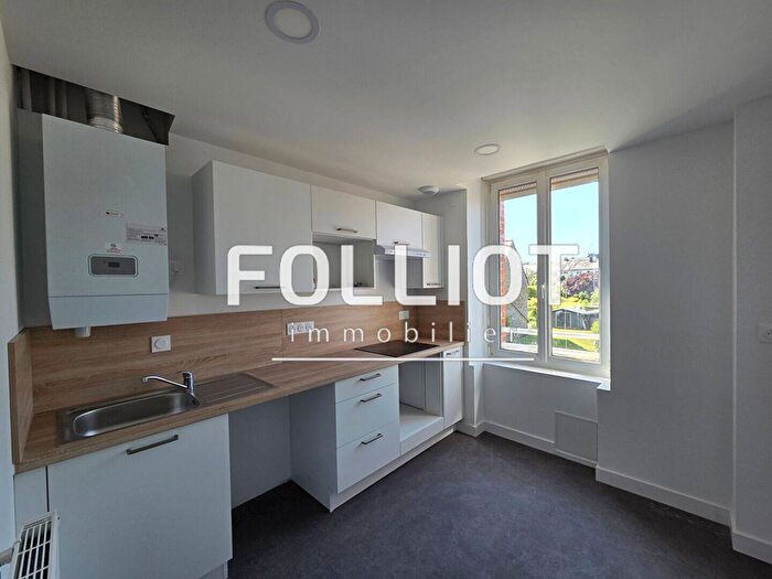 Montaubert-Urbanistes, Fougères : Appartement 3 pièces à louer