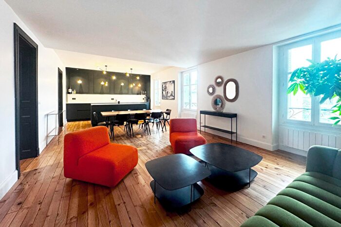 Appartement à vendre - Biarritz, Centre-ville Est - 4 pièces - 3 chambres