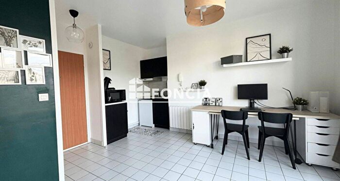 Bergougnan, Clermont-Ferrand - Appartement 1 pièce à louer