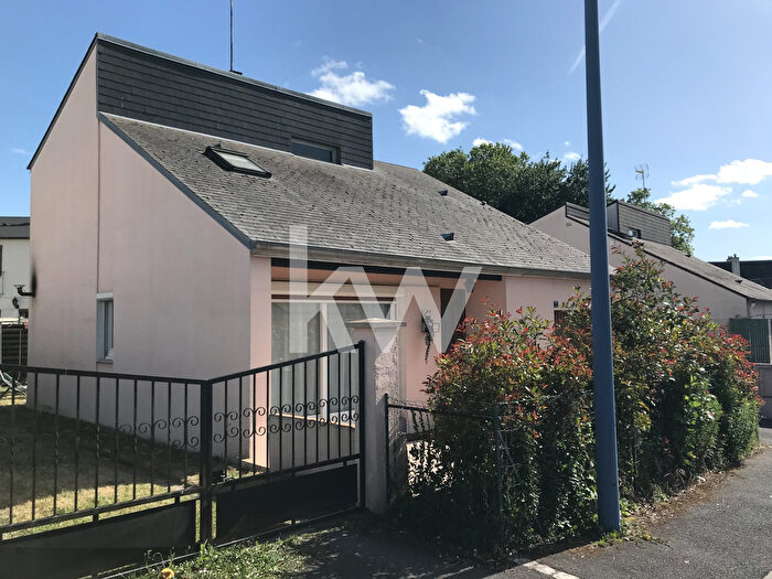 Maison 4 pièces à vendre à Fleury-les-Aubrais, Centre-ville, Lamballe