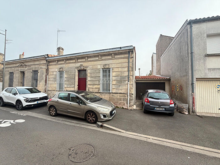 Maison à vendre - Le Bouscat, Barrière du Médoc - 6 pièces - 4 chambres