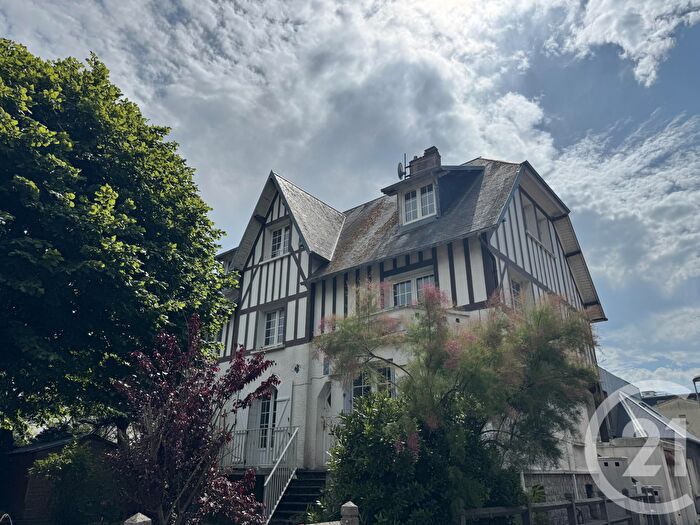 Maison à vendre - Agon-Coutainville - 14 pièces - 8 chambres