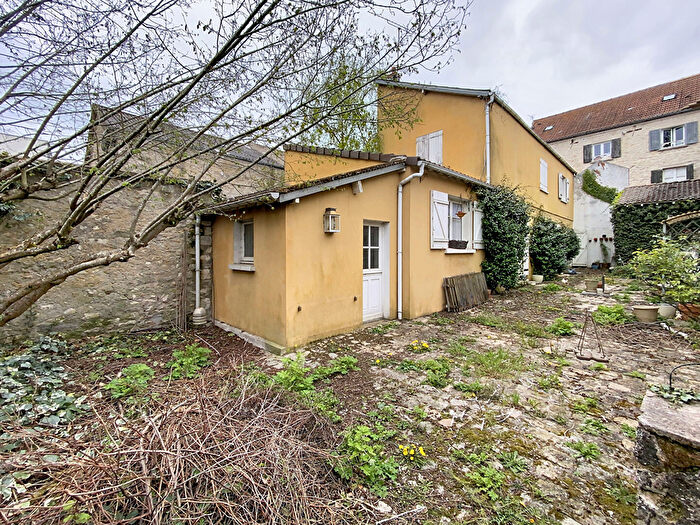 Maison 6 pièces à vendre à Étampes, Centre-Ville