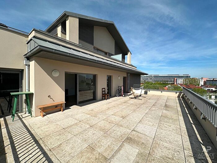 Appartement à louer - Rueil sur Seine-Plaine-Gare, Rueil-Malmaison - 4 pièces - 2 chambres