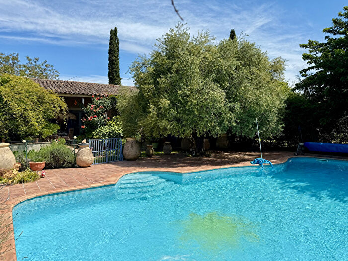 Maison à vendre - Carnoules - 5 pièces - 3 chambres