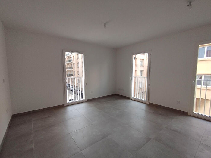 Appartement à louer - Marseille e , Vauban - 1 pièce