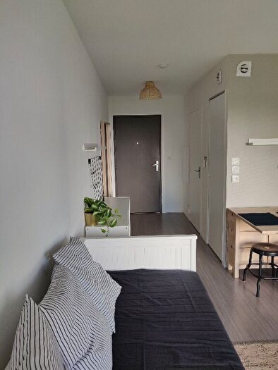 Appartement à louer - Quartiers Nord-Est, Maurepas - 1 pièce