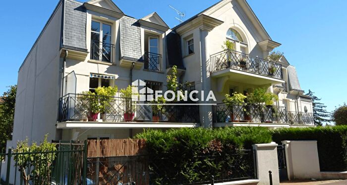 Appartement à vendre - Le Plessis-Robinson, Malabry - 2 pièces - 1 chambre