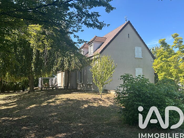 Maison à vendre - Châtenoy-le-Royal - 7 pièces - 5 chambres