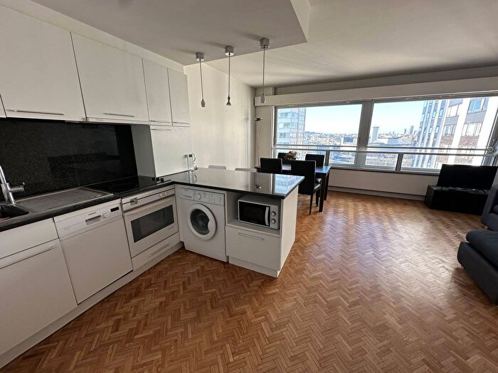 Appartement à louer - Emeriau-Zola, Paris ème arrondissement - 2 pièces - 1 chambre