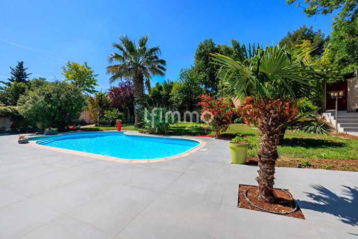 Maison à vendre - Marseille e , Saint-Julien - 7 pièces - 4 chambres