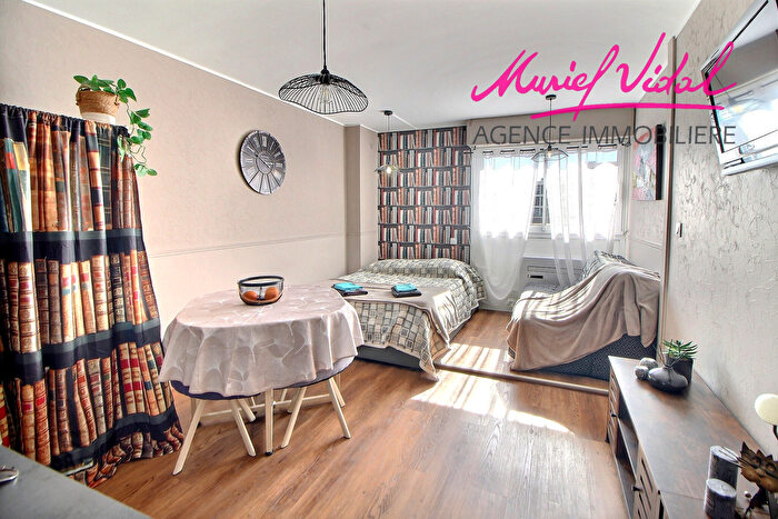Appartement à vendre - Saint-Cyprien, Le Port - 1 pièce