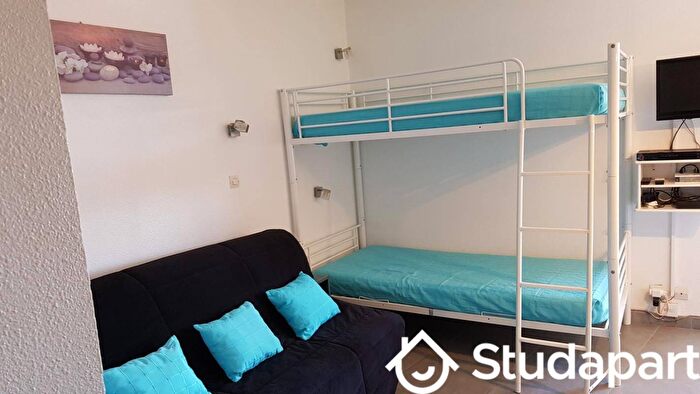 Appartement à louer - Thiers, Nice - 1 pièce