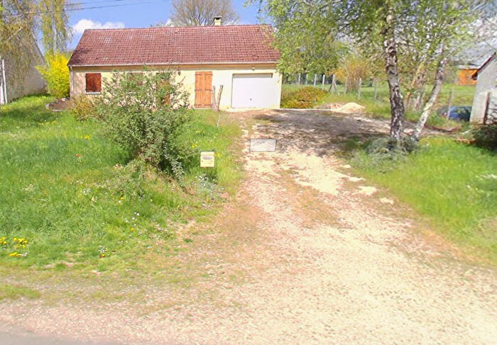 Maison à louer - Marsangy - 4 pièces - 3 chambres