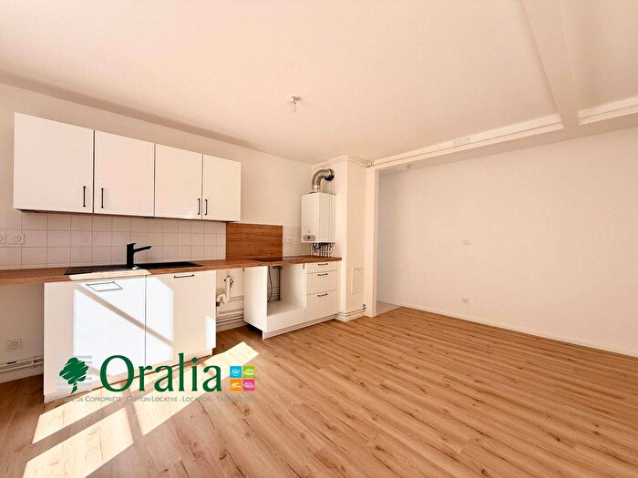 Centre, Tarare : Appartement 4 pièces à louer