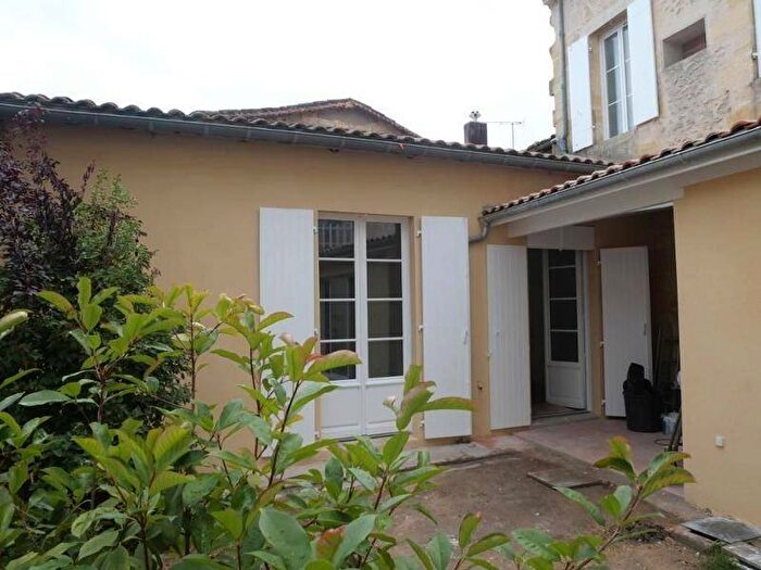 Appartement 4 pièces à louer à La Brède