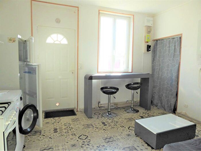 Appartement 1 pièce à La Couronne-Saint Henri, Le Creusot, à louer