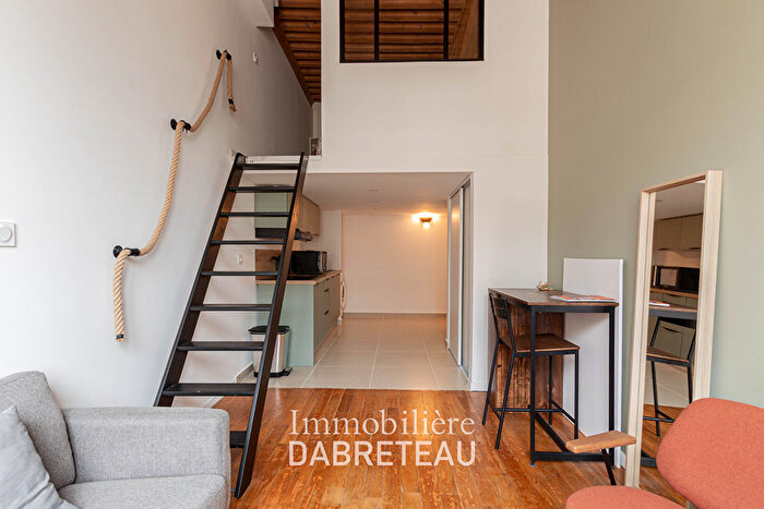 Appartement à louer - Lyon e , Croix Rousse Centre-ville - 1 pièce