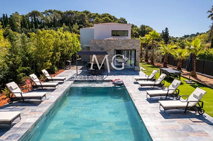 Maison 5 pièces à vendre à Mougins, Saint-Martin, Jylloue